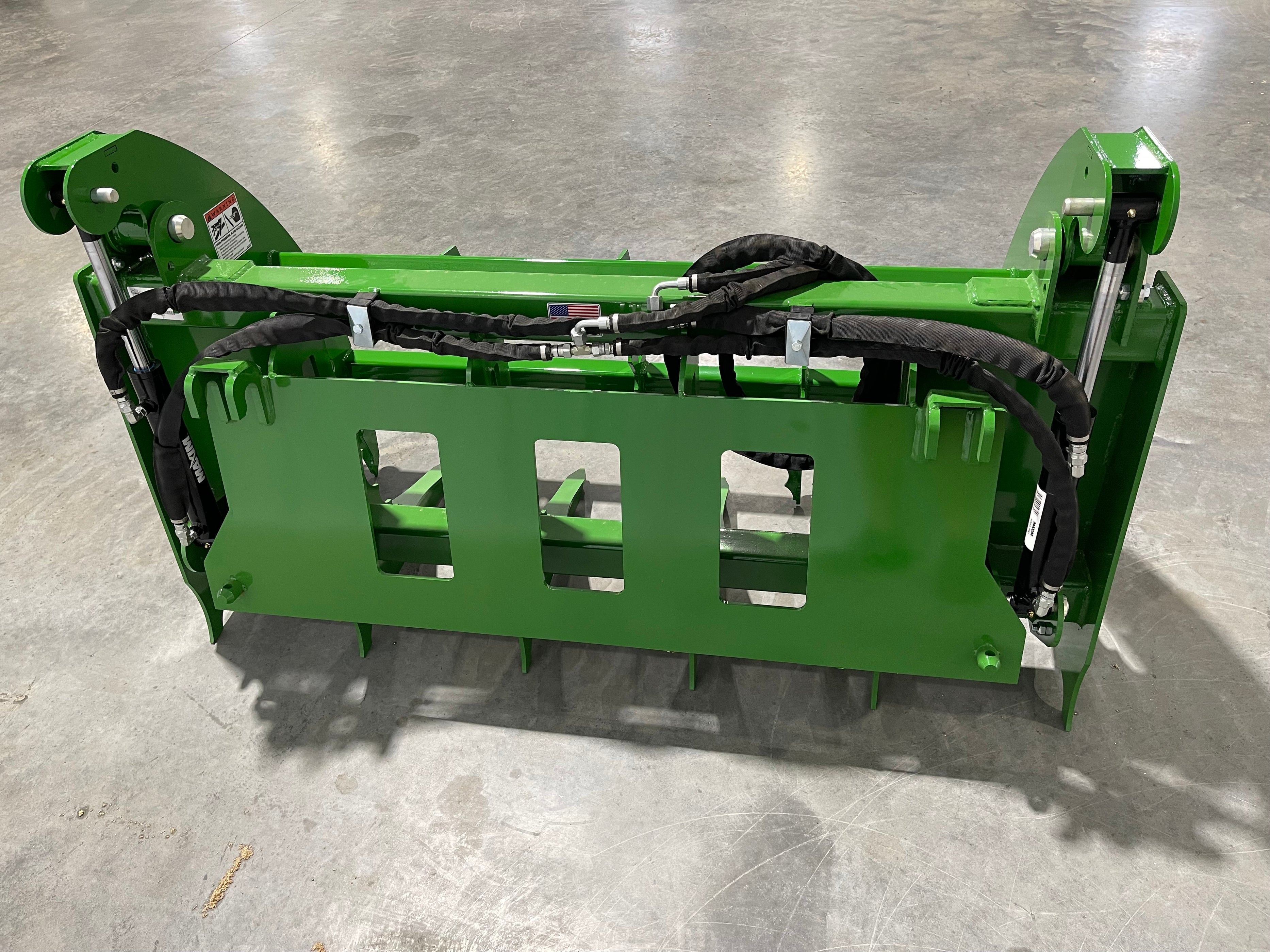 Top Dog Granite Grapple John Deere Mount — Top Dog Attachments