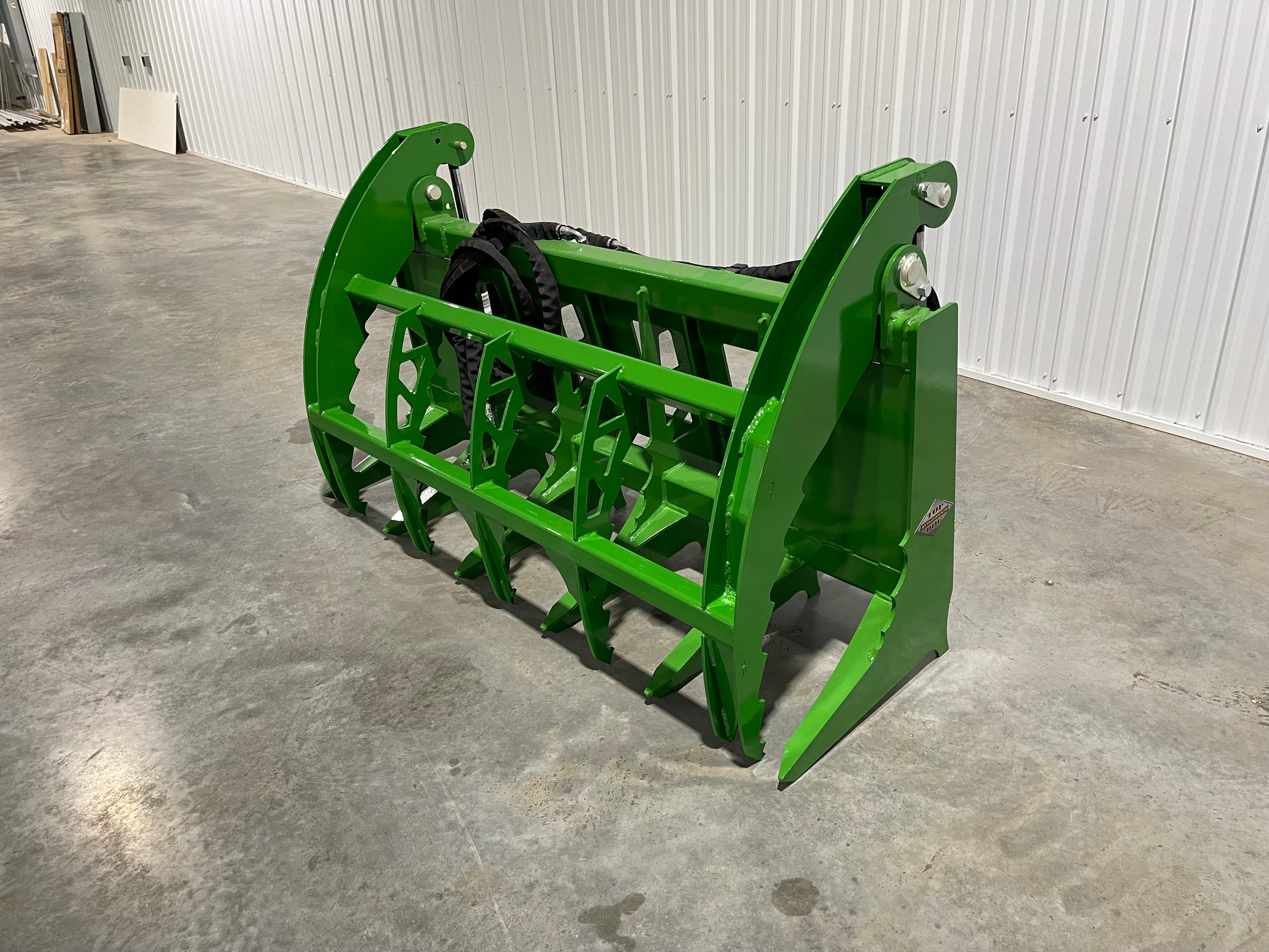 Top Dog Granite Grapple John Deere Mount — Top Dog Attachments